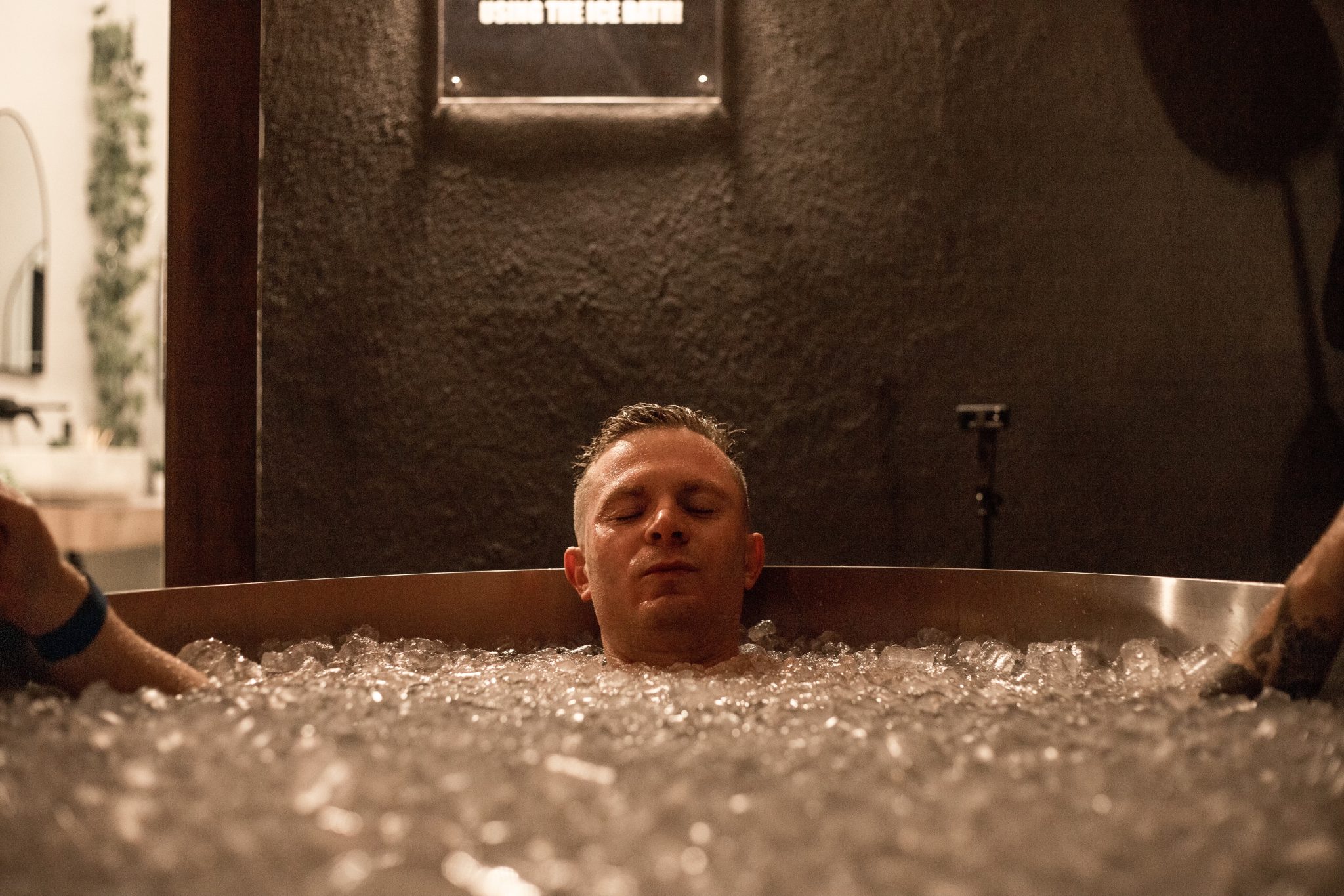 Benefits of Using a Sauna & Ice Bath | My Recovery Lounge